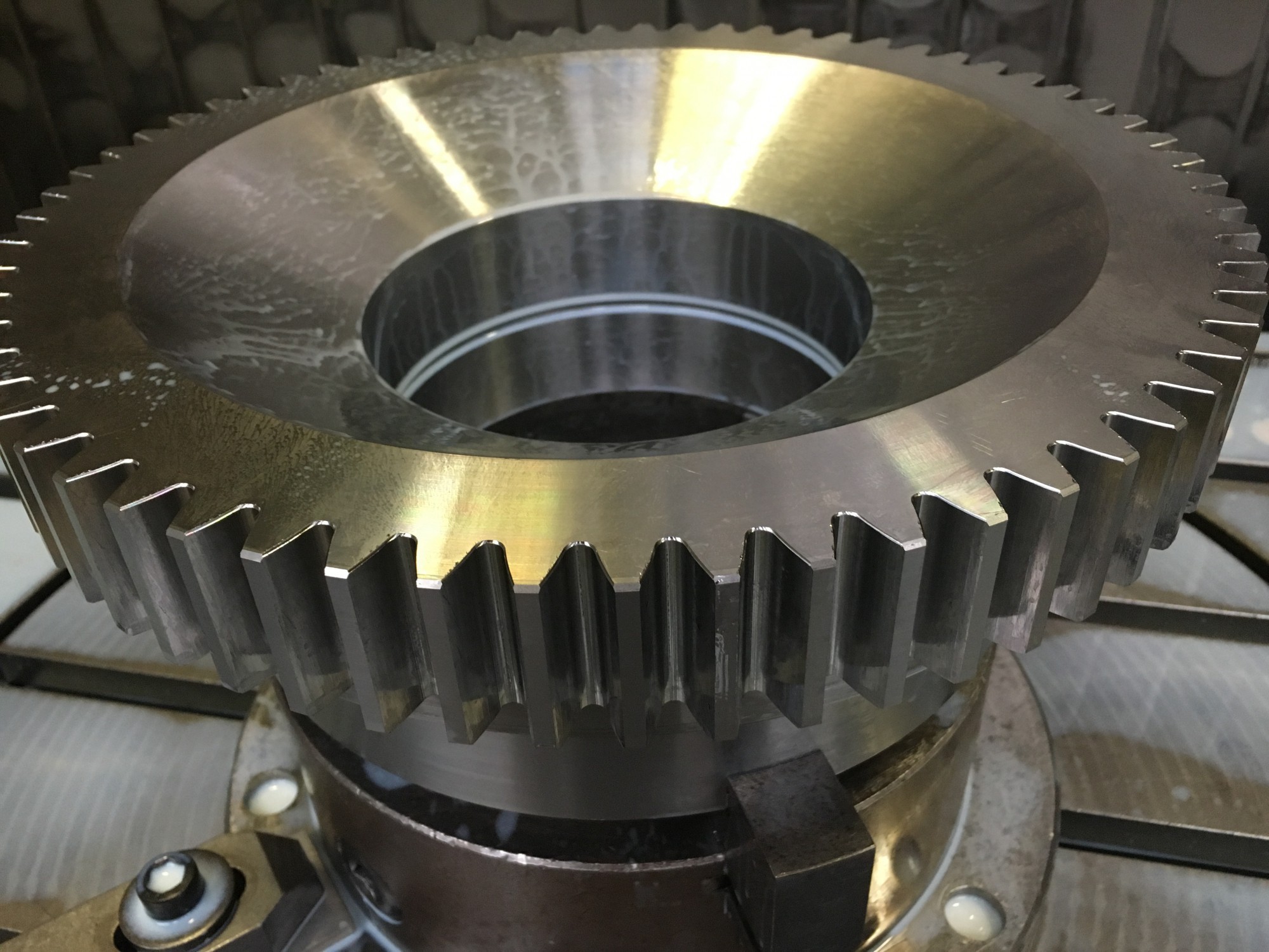 Verzahnung - Vangompel Metaalbewerking Genk, Limburg